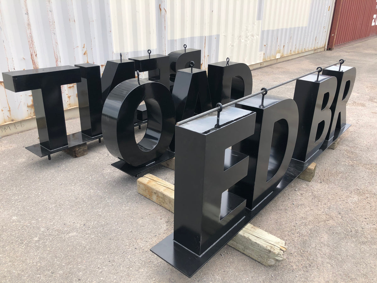 Metal Block Letters – Black & Smith Ironworks